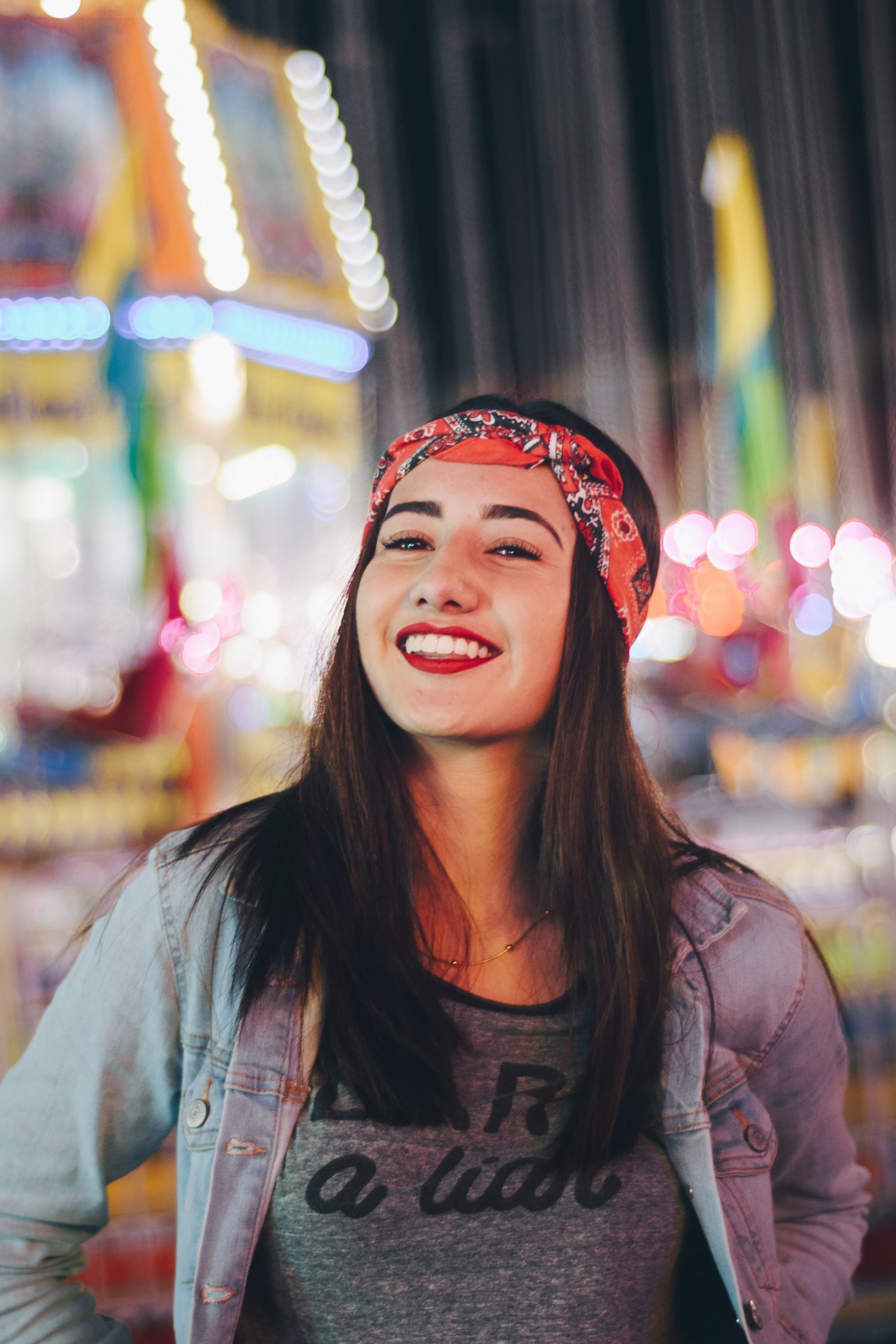 From Parisian Streets To Rockstar Vibes How To Style A Bandana 90s From Parisian Streets To Rockstar Vibes How To Style A Bandana 90s